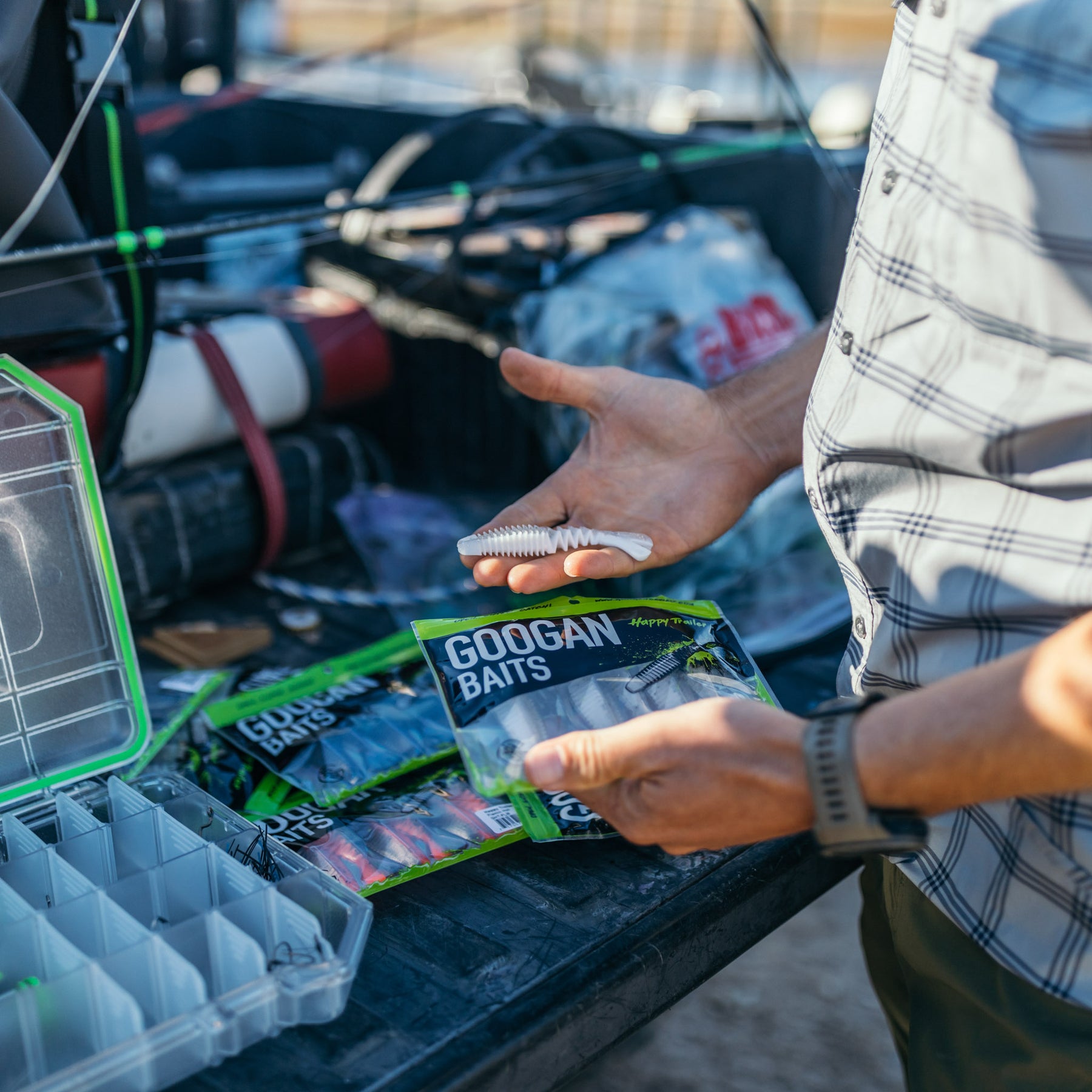 Googan Squad Happy Trailer – Soft plastic accordion-style jig trailer